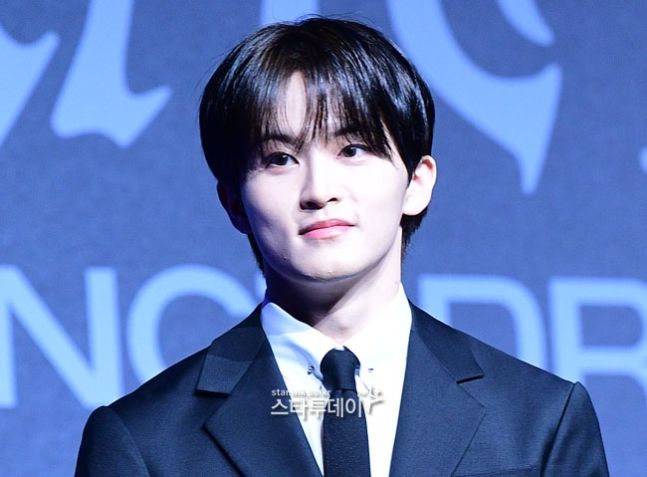 NCT 마크, 산불 피해 복구 위해 1억 원 기부 “빠르게 일상 복귀할 수 있길” : ZUM 뉴스