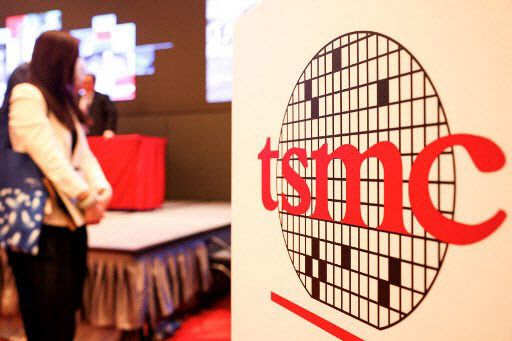 'AI 승자독식' TSMC 불황은 없다…또 매출 30% 급증 : zum 뉴스