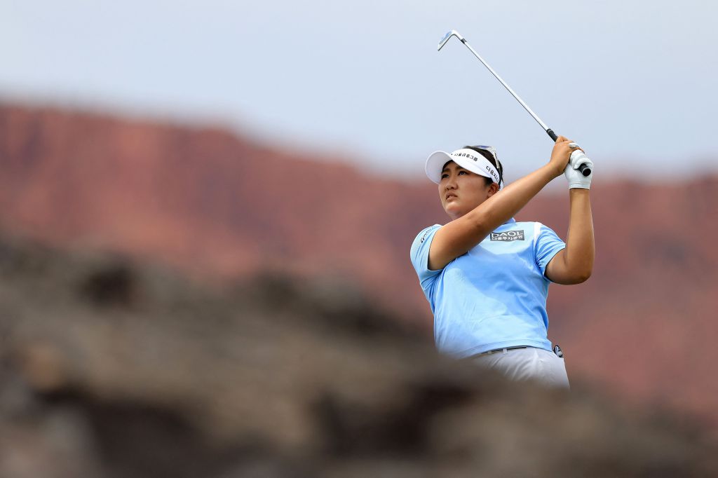 1~3라운드 단독 선두 유해란, LPGA 시즌 첫 우승 도전 : zum 뉴스