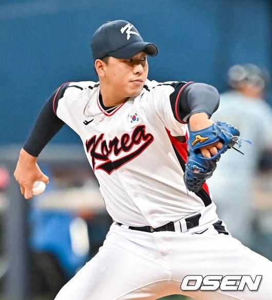 “언제 사이드암 155km 투심을 봤겠나” ERA 4점대 필승조의 AG행, 염갈량은 성공을 확신했다 [오!쎈 잠실] : zum 뉴스