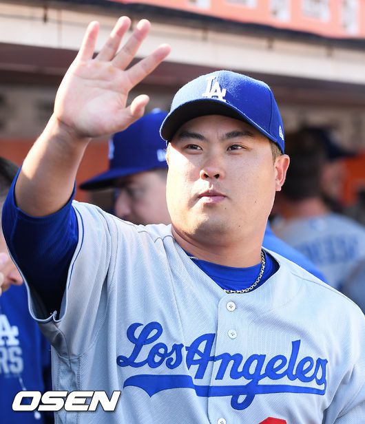 한화 복귀 대신 ML 잔류 택한 RYU, 5년 만에 다저스 복귀? 美매체, "많은 팬들이 RYU와의 재회 보고 싶어해" : zum 뉴스