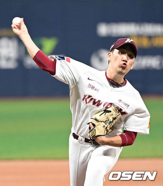‘데뷔 19⅔이닝 연속 무실점’ 김인범, ‘조라이더’ 넘어 KBO 신기록 달성 “한 타자 한 타자에 집중했다” : zum 뉴스