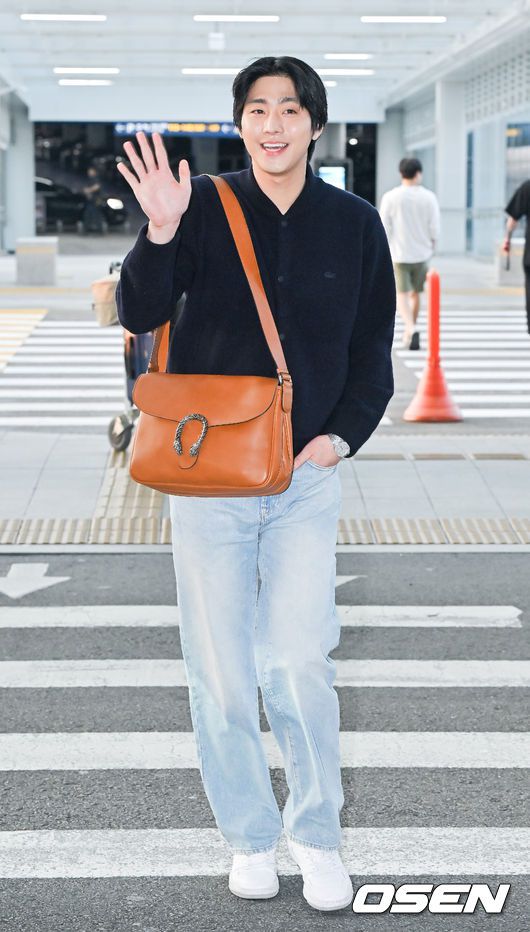 [사진]안효섭,'룰루랄라' : zum 뉴스