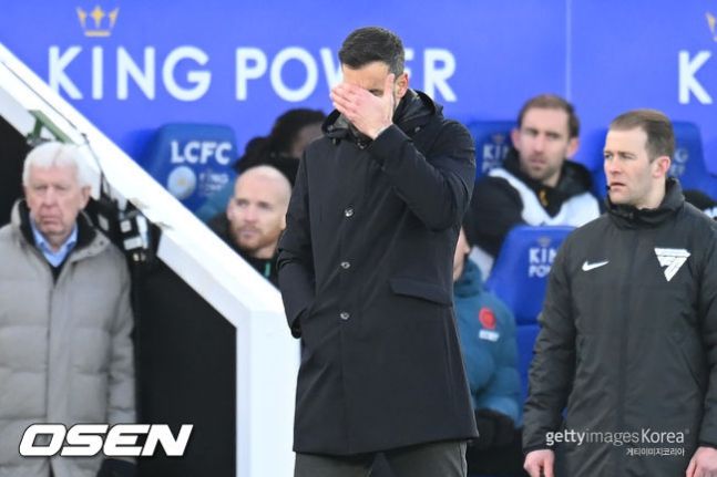 '박지성-SON 인맥' 레스터 감독, 얼굴 못 들고 다닌다... "솔직히 EPL 강등 못 피한다. 격차 너무 커" 한숨 : zum 뉴스