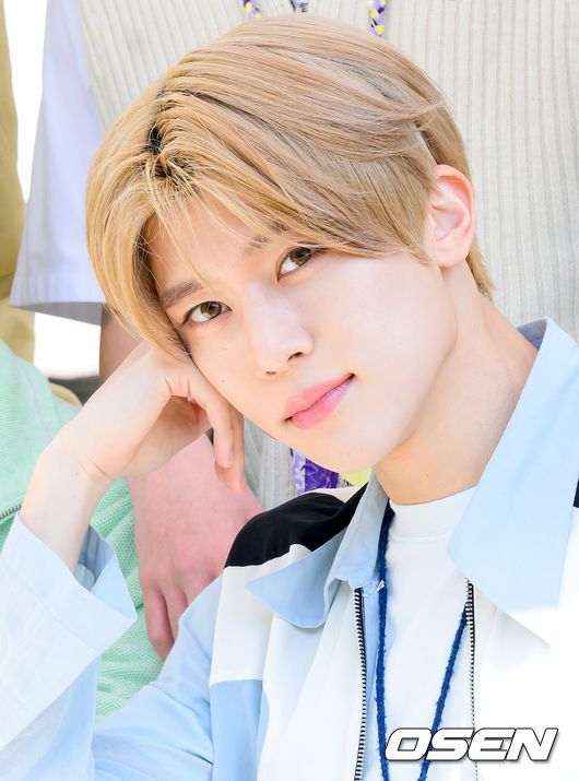 [사진]NCT WISH 시온,'달콤한 눈맞춤' : zum 뉴스