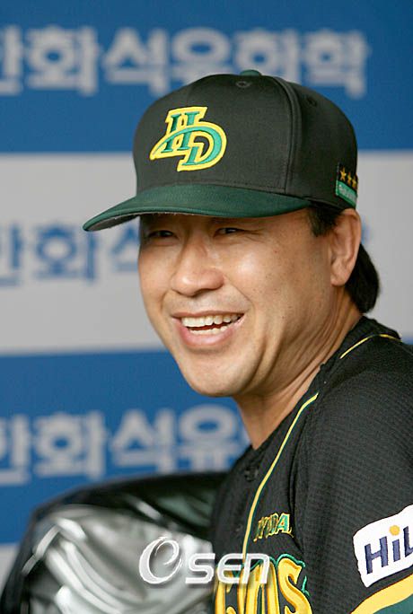 [KBO 호프(2)]‘대기만성’김재박, “김응룡 감독을 이겼을 때 가장 짜릿했다” : zum 뉴스