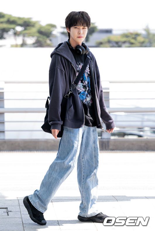 [사진]NCT 127 도영, '예민한 도련님' : zum 뉴스