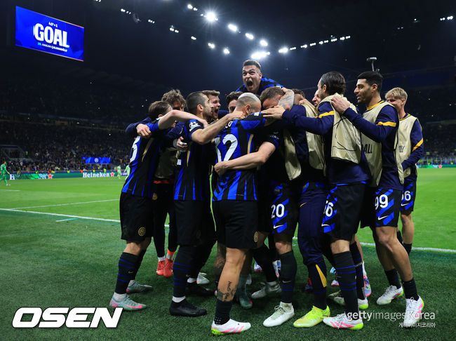 2-0→2-3→4-3 인테르, 미친 연장 혈투 끝에 바르사 제압하고 UCL 결승전 진출...15년 만에 빅이어 정조준 : zum 뉴스