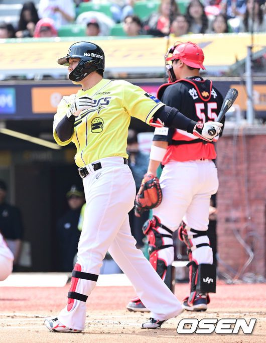 [사진]개인 통산 500홈런 앞둔 SSG 최정 : ZUM 뉴스