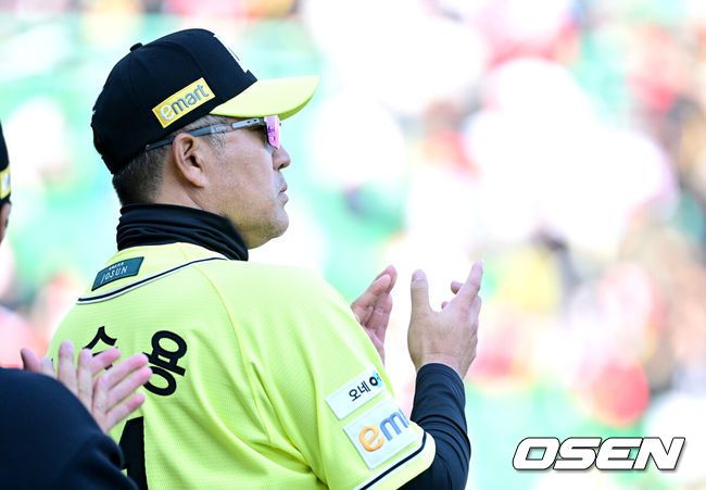 ‘화이트 3승+조형우 3타점+맥브룸 3안타’ SSG 3연패 탈출…이숭용 감독 “과감한 주루플레이가 돋보였다. 의지들이 승리 원동력 됐다” : zum 뉴스