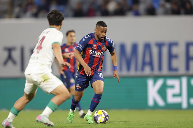 [공식발표] '2골 1도움' 수원 안데르손, K리그1 2025 14라운드 MVP : zum 뉴스