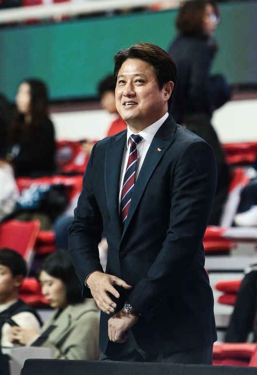 송영진 감독과 결별…문경은 감독 선임한 KT, FA 최대어 허훈 잡나 : zum 뉴스