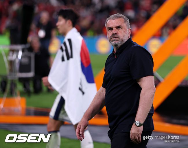 'UEL 우승+보너스만 37억 원' 그래도 불안한 포스텍의 거취...UCL 진출 확정 후 대공사 돌입 : zum 뉴스