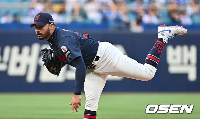 [사진] 감보아, KBO리그 첫 투구 : ZUM 뉴스