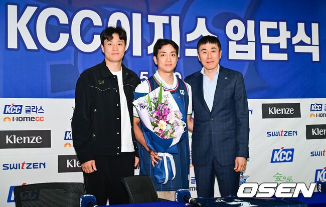 [사진]허훈 품은 KCC : ZUM 뉴스