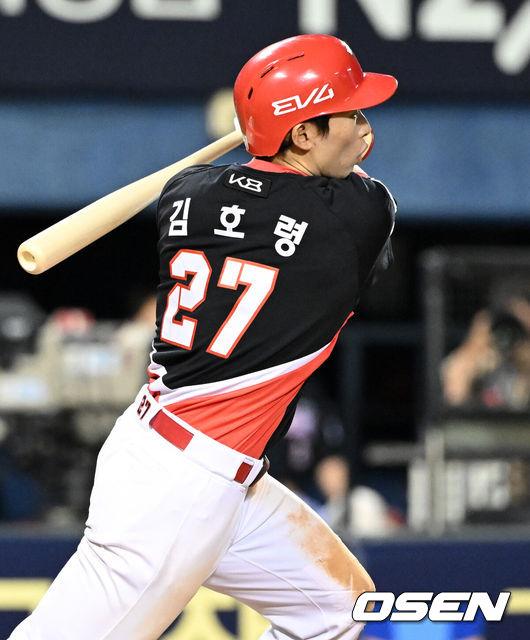 ‘대졸→KIA 10R 지명’ 수비 전문 요원의 대반전, 생애 첫 잠실 2루타 쾅!쾅!…“이제 나한테도 기회가 왔다” : zum 뉴스