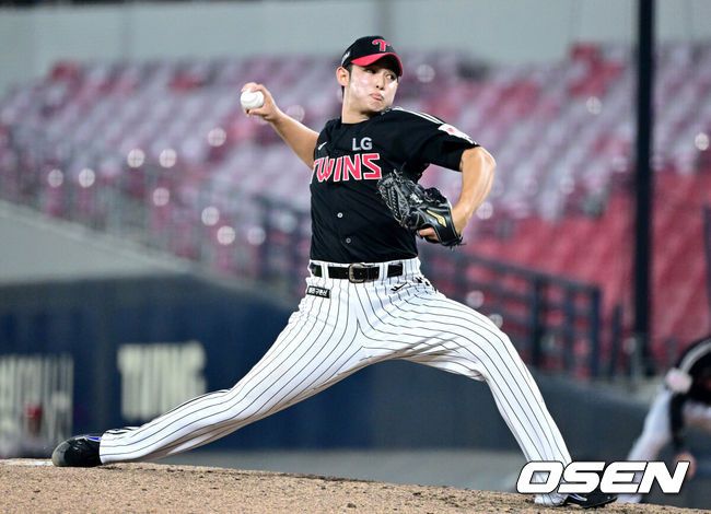 ‘156km-157km-157km-156km-155km-157km’ 1라운드 신인 투수, 꿈의 160km 가능할까 : zum 뉴스