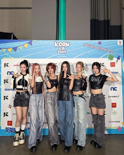 이프아이(ifeye), 첫 KCON LA 무대 성료..BTS ‘쩔어’ 커버 : zum 뉴스