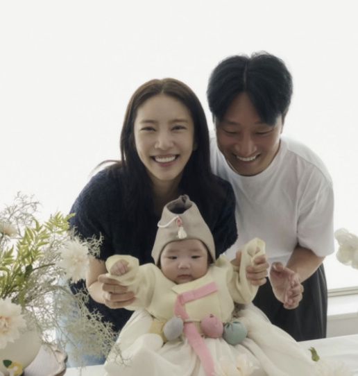 42살 손담비, 19kg 겨우 뺐는데..♥이규혁 둘째 원하자 단칼에 '외면' [핫피플] : zum 뉴스