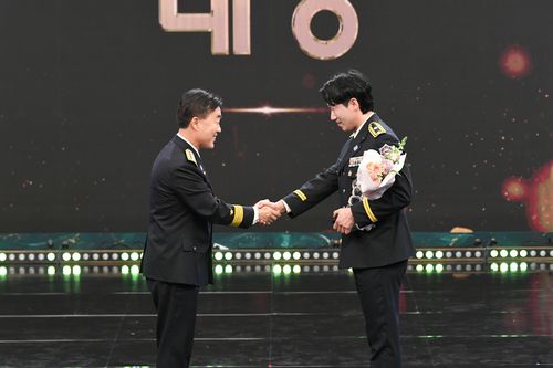 'KBS 119상' 대상에 경북 119특수대응단 고헌범 소방관 : ZUM 뉴스