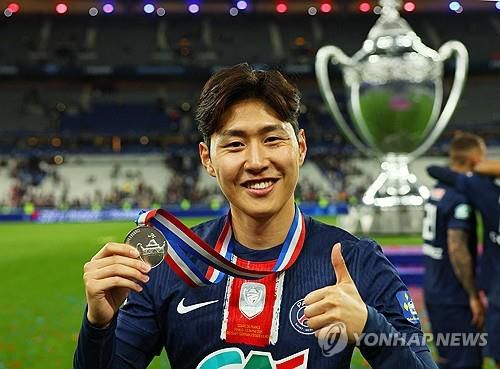 UCL 결승 앞둔 PSG 이강인 "우린 같은 목표 추구…꼭 우승한다" : ZUM 뉴스