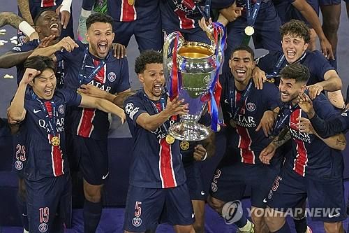 이강인 UCL·김민재 리그·손흥민 UEL…유럽파 삼총사 모두 우승 : zum 뉴스