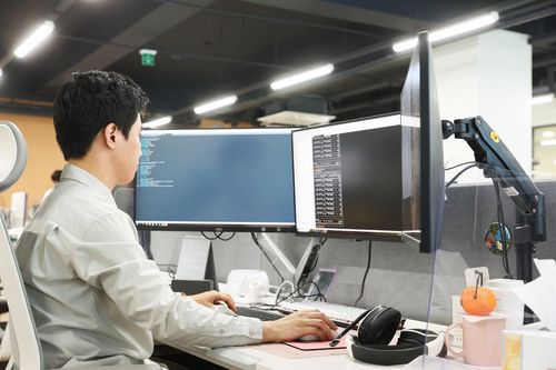 KAIST "AI 3개국 도약 추진…한국형 LLM 등 연구" : zum 뉴스