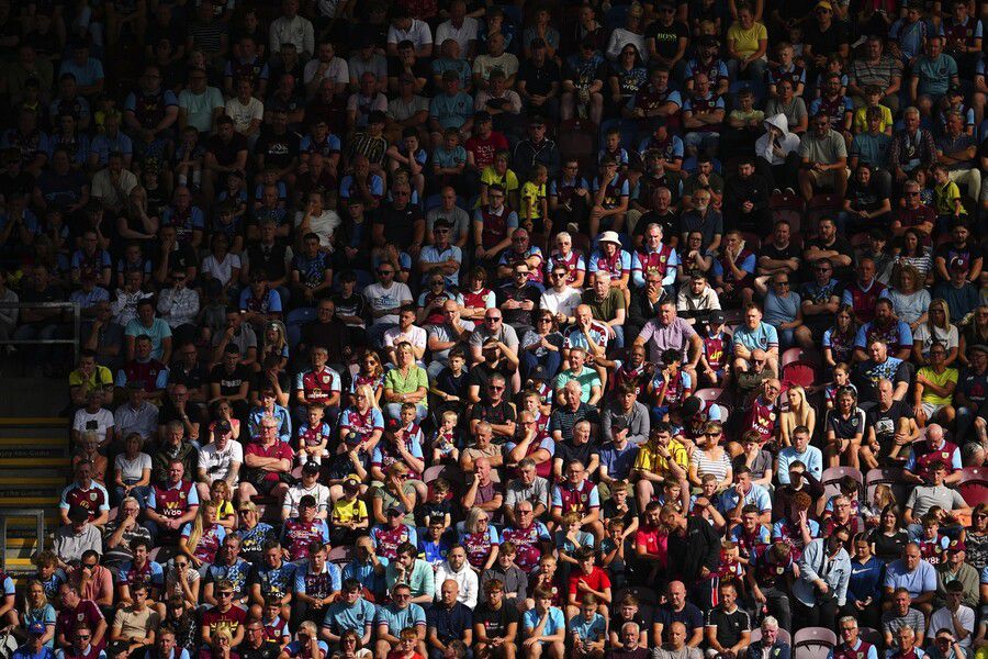 사우디 오일머니의 3배 썼다…EPL, 기록적인 돈 잔치 [아하 스포츠] : zum 뉴스