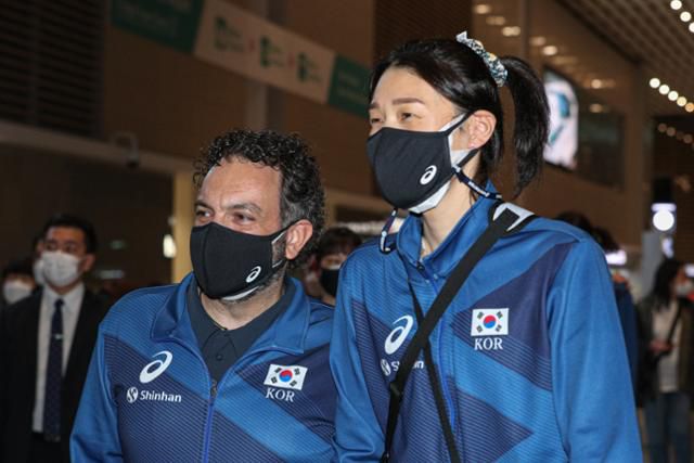 여자배구 VNL 첫 경기, 중국 2진에 역전패 : zum 뉴스