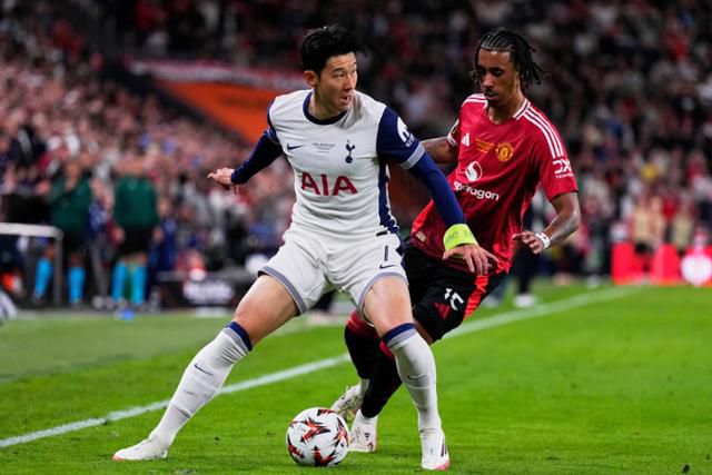 손흥민 유로파리그 우승 유니폼, 7700만 원에 낙찰 : ZUM 뉴스