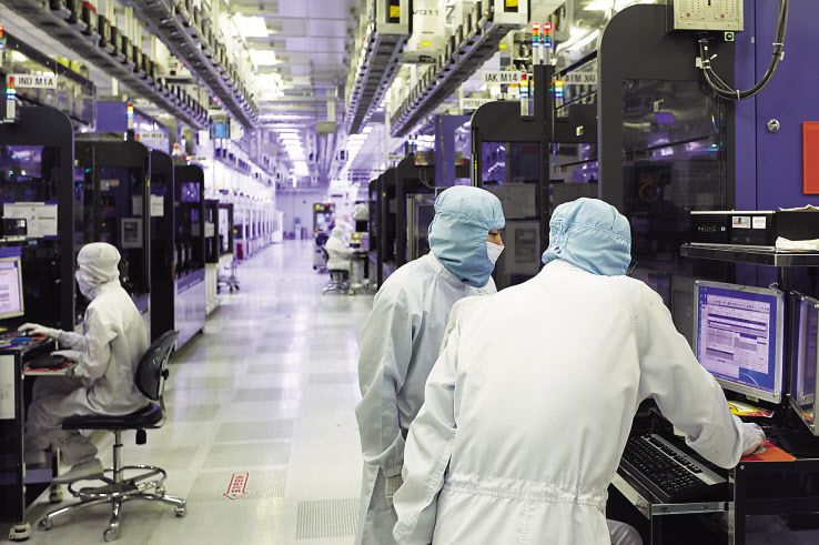 “반도체株 주가 상승 적절…2024년 메모리 반도체 실적 과소평가” [투자360] : zum 뉴스