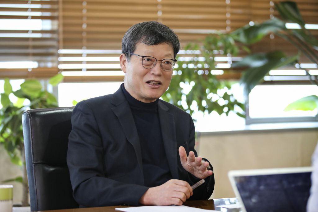 EBS 김유열 사장 “혁신의 길 보람 느껴…혁신에 성공하려면 ‘꿈’을 기획해야”(상) : zum 뉴스