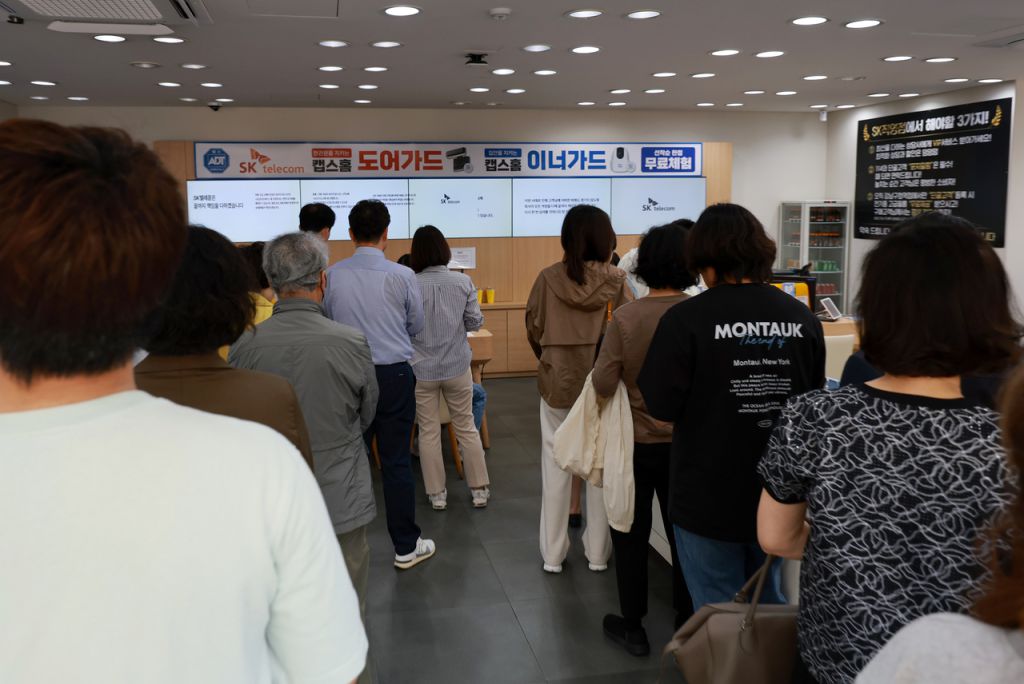 “이대로 못 살겠다” 다시 고개 드는 ‘1만명대’ SKT 이탈 행렬…어떡해 : ZUM 뉴스