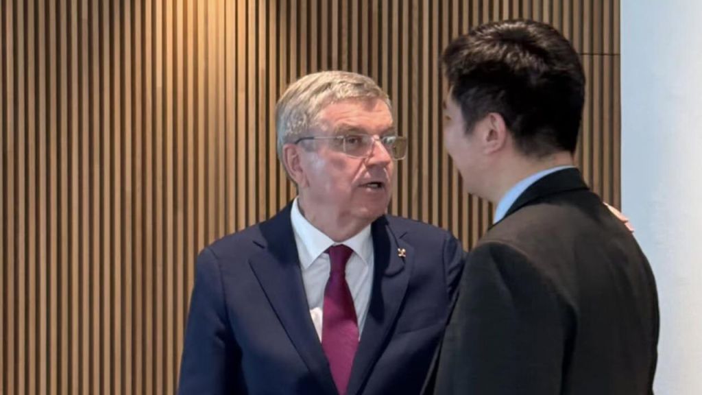 유승민 체육회장, 취임 뒤 바흐 IOC 위원장과 첫 만남 : ZUM 뉴스