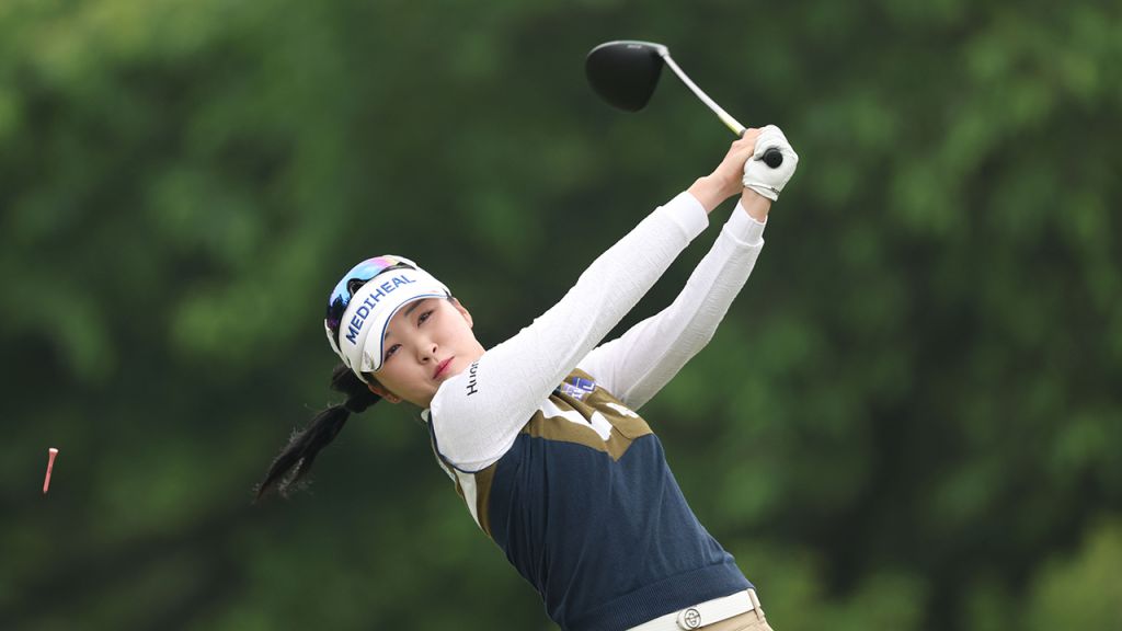 KLPGA 이예원, NH투자증권 챔피언십 2연패 '시즌 2승' : ZUM 뉴스