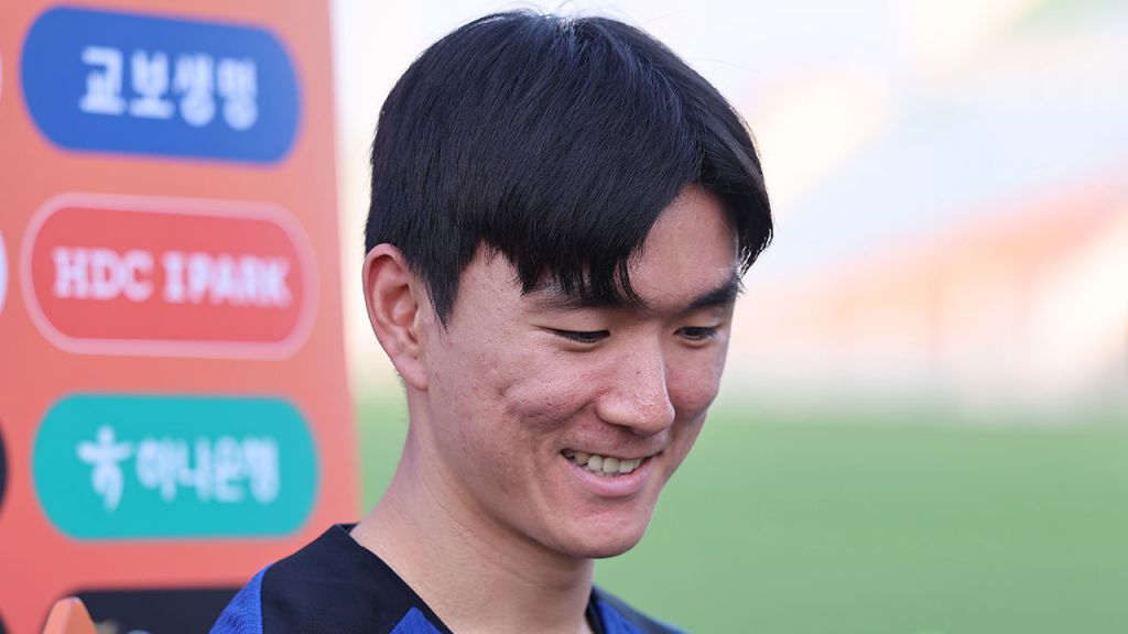 황인범, 최종전서 68분…페예노르트 리그 3위 'UCL 예선행' : ZUM 뉴스