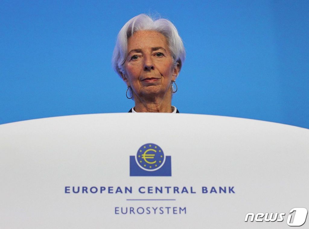 ECB '빅스텝(0.5%)' 금리인상 가능성…8년의 마이너스 금리 끝나나 : zum 뉴스