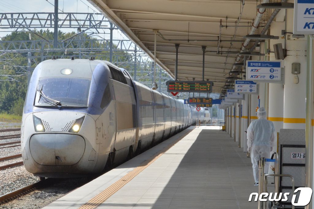 KTX 46대 8년 뒤 내구연한 도래…교체비용 5조원 마련 시급 : zum 뉴스