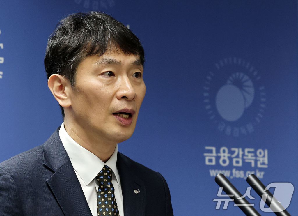 이복현 "삼성 이니셔티브 지지…삼성SDI 유증 심사 신속히 처리" : zum 뉴스