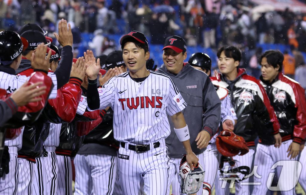 '김현수 결승타' LG, 개막 5연승…2위 SSG, 롯데 제물로 2연승(종합2보) : zum 뉴스