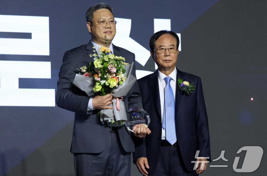 KCC 프로농구 시상식 공로상, CJ ENM : ZUM 뉴스