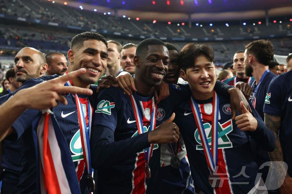 '이강인 결장' PSG, 프랑스컵 2연패…더블 달성, UCL만 남았다 : ZUM 뉴스