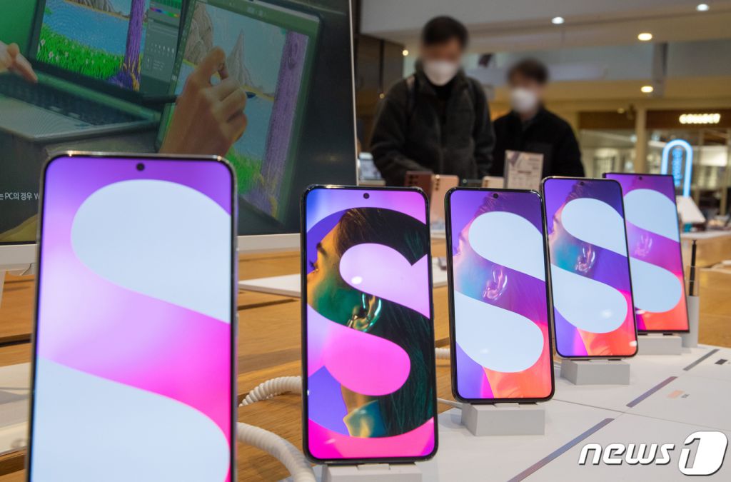 갤럭시S22 'GOS 논란' 손배소 3년 만에 1심 판결[주목, 이주의 재판] : ZUM 뉴스