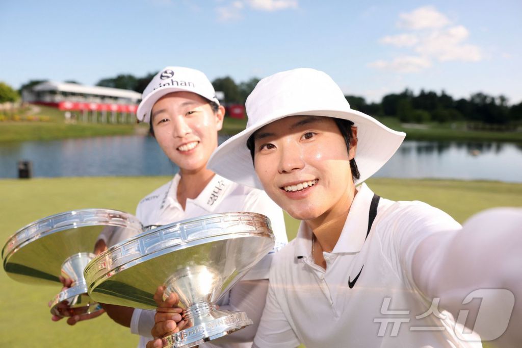 '동병상련' LPGA 2년차 임진희-이소미, 첫 우승 합작…"혼자선 못했다" : zum 뉴스