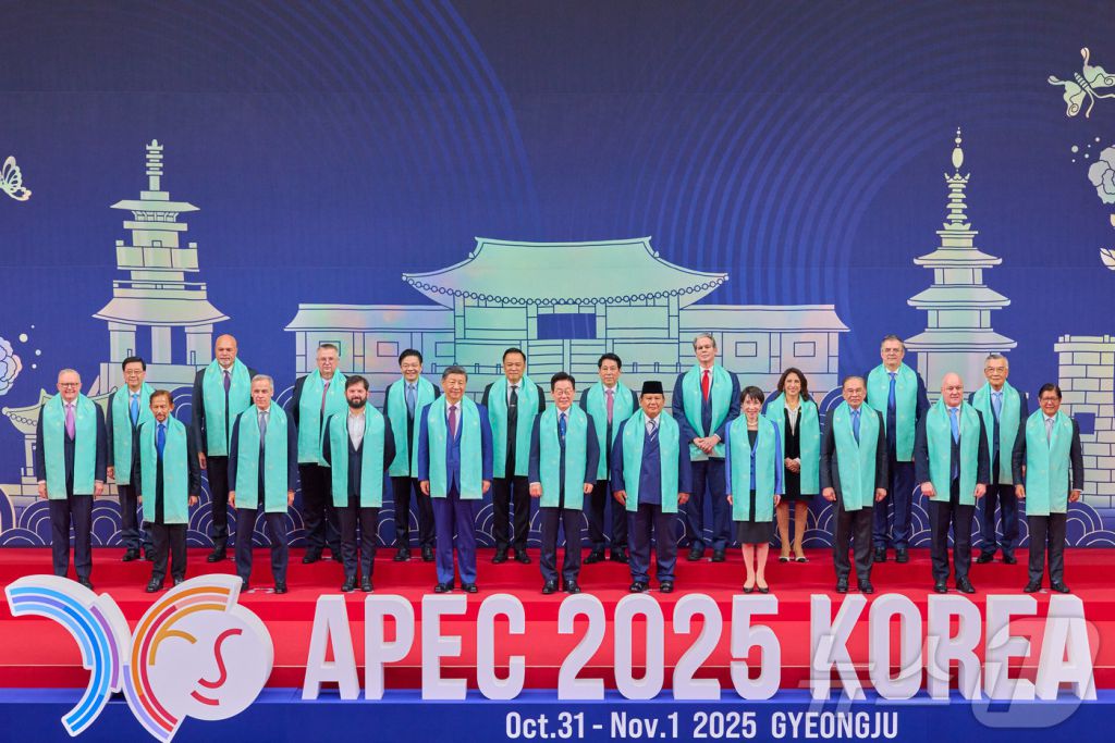 트럼프 보호주의에 흔들린 자유무역…경주 선언에 'WTO' 빠졌다 : zum 뉴스