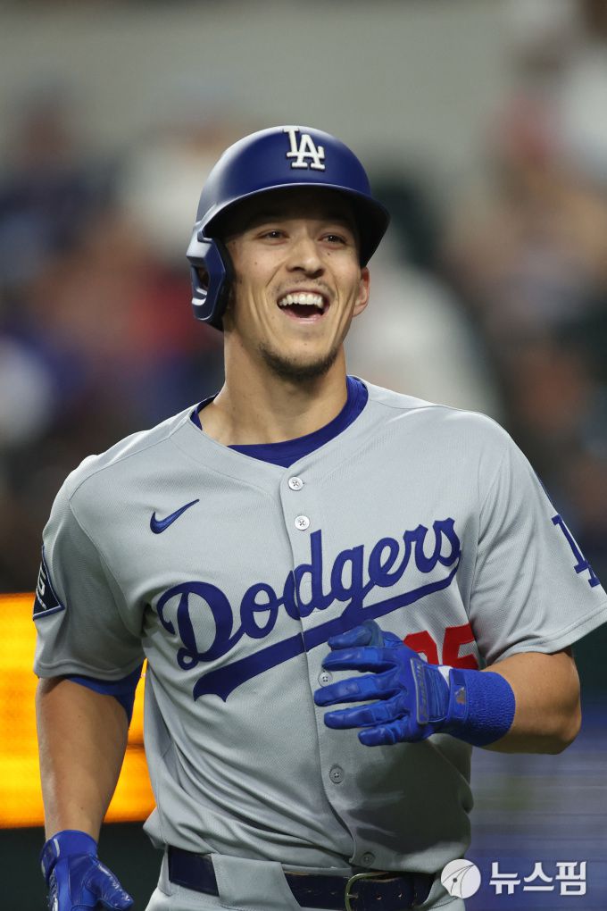 [MLB] 한국계 에드먼, '출산 휴가' 오타니 대신 1회초 선두타자 홈런 : zum 뉴스