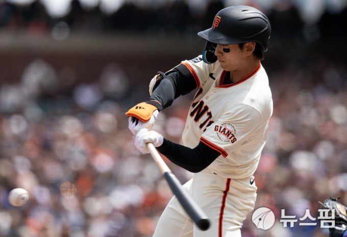 [MLB] 이정후, ERA 0.68 전체 1위 투수 두들겨 4경기 연속 안타 : zum 뉴스