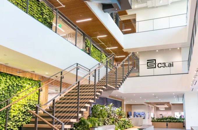 [GAM] ② C3.ai, 미 공군 계약 확대 호재에도 장기 성장 전망엔 물음표 : zum 뉴스