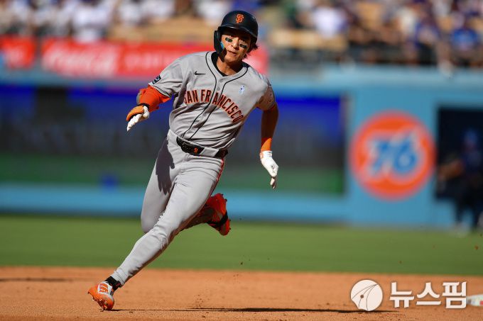 [MLB] '오타니와 NL 공동 2위' 이정후, 2타점 3루타 폭발... 팀은 역전패 : zum 뉴스