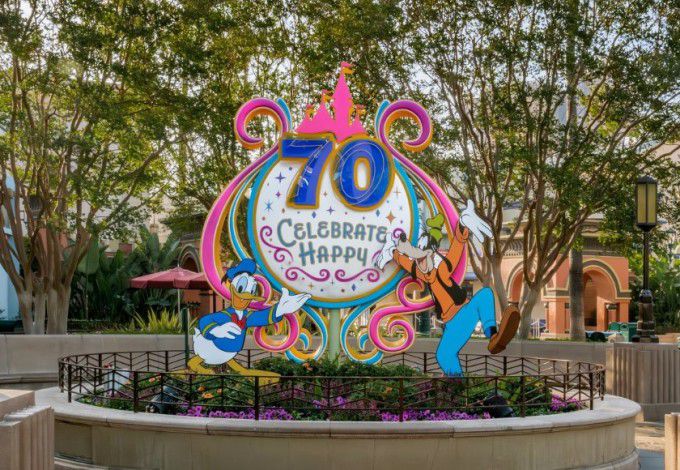 [GAM] 디즈니 52주 신고가 행진 ② 하반기 테마파크·콘텐츠 라인업 기대 : zum 뉴스